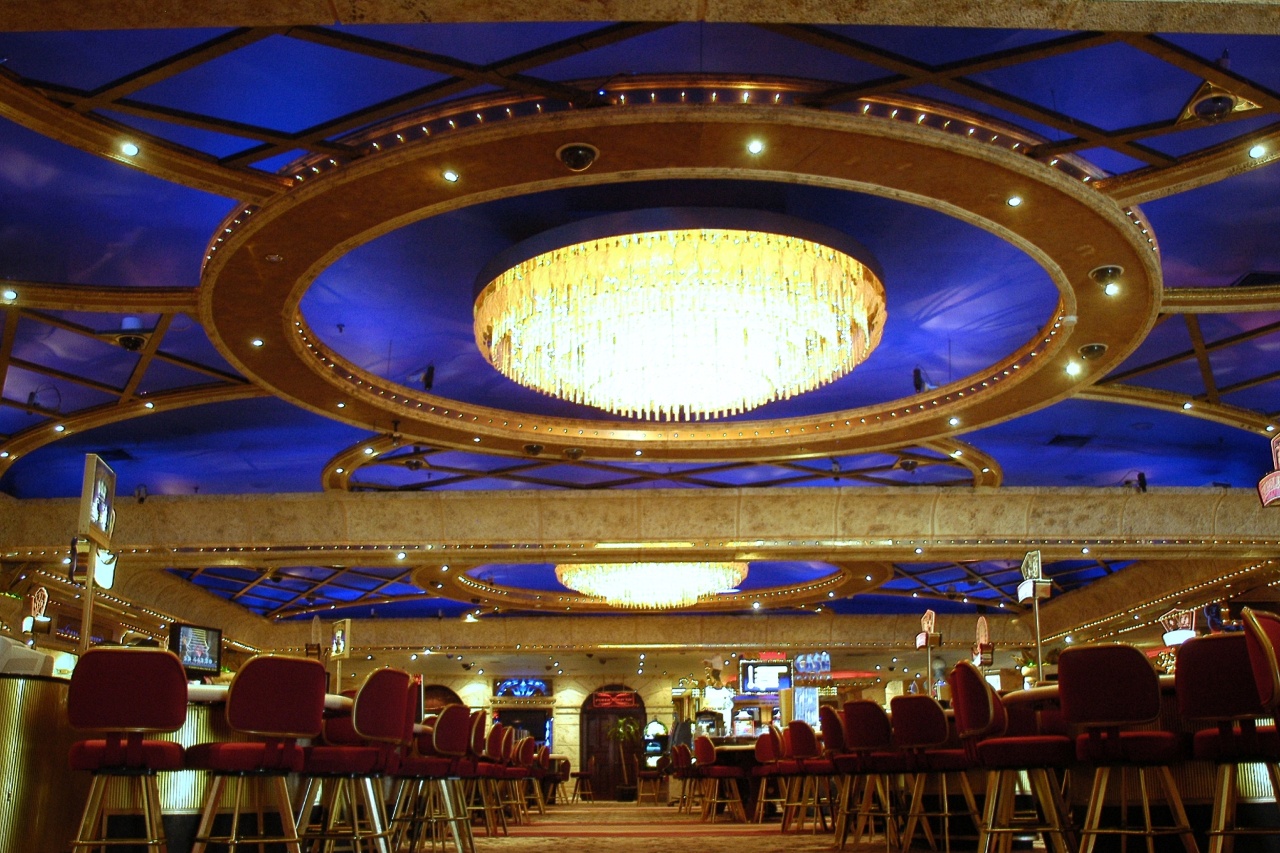 Quinies Somos, Historia y Datos del Fundador | Empresas EE